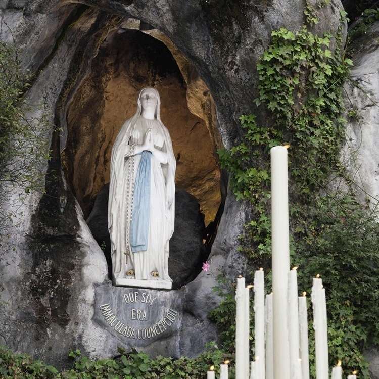 Send a Message to Lourdes | Photo Proof Delivered